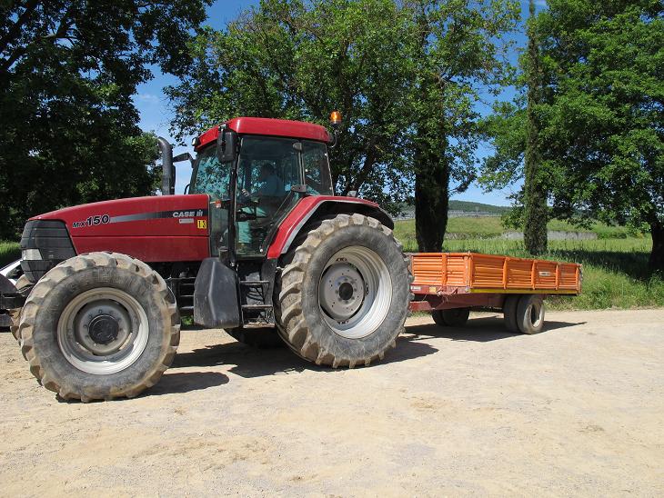 CASE MX 150 Maxxum Trattore gommato Motore a scoppio diesel